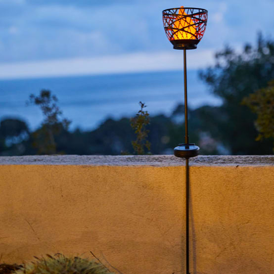 Torche solaire en métal BLOSSOM Noir Metal H84.5CM - Jardiland