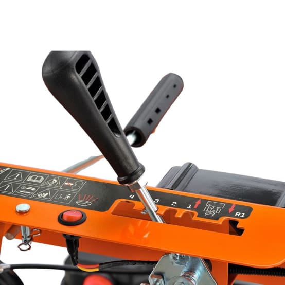 Fraise à neige FUXTEC FX-SF2196 : 196cm3, 5,5 CV, 61x51 cm, 11m ...