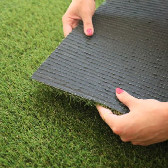 Gazon synthétique FireGuard Classé feu, 25 mm, 2m x 28m - Decoweb ...