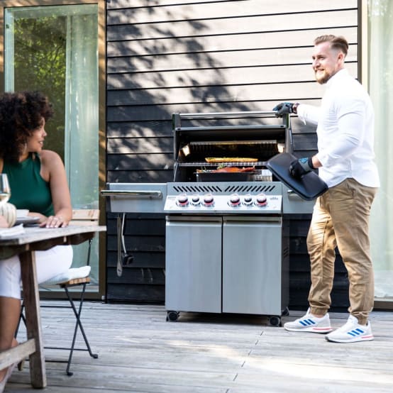 Pack Barbecue à gaz Prestige PRO 500 + Plancha - Jardiland