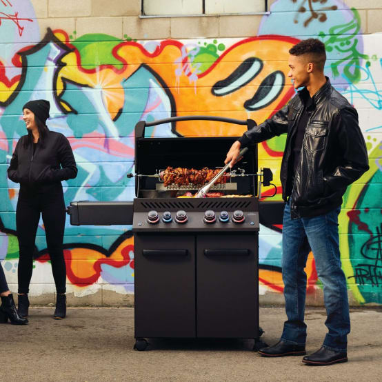 Pack Barbecue à gaz Prestige 500 - Phantom + Plancha - Jardiland