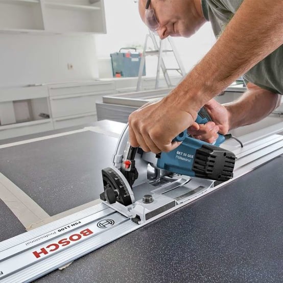 Scie Plongeante BOSCH GKT 55 GCE Professional + Rail de Guidage FSN ...