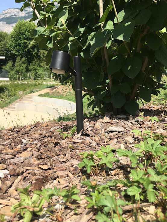 Spot à planter plastique déco 5 lumens - ECLOZ - Jardiland